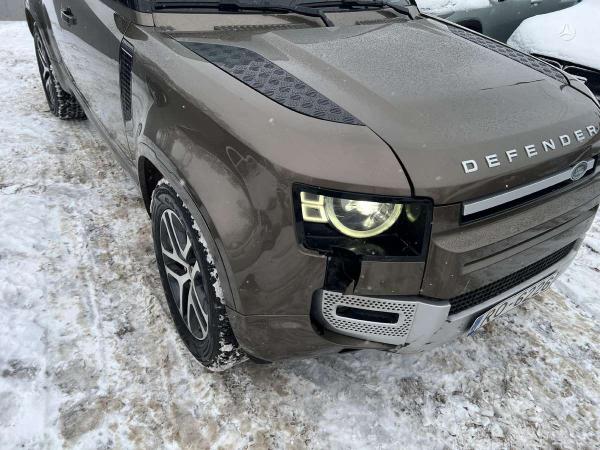 Brown Land Rover Defender 2022 in Kaunas, with an engine capacity of 3.00 L and mileage of 60 thousand km for 44900 €, photo 5 on AUTOMOTO.COM.LV