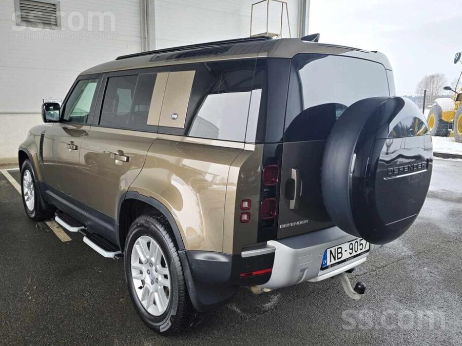 Brūns Land Rover Defender 2022 Rīga, ar dzinēja tilpumu 3.00 L un nobraukumu 135 tūkst. km par 47500 €, foto 2 vietnē AUTOMOTO.COM.LV