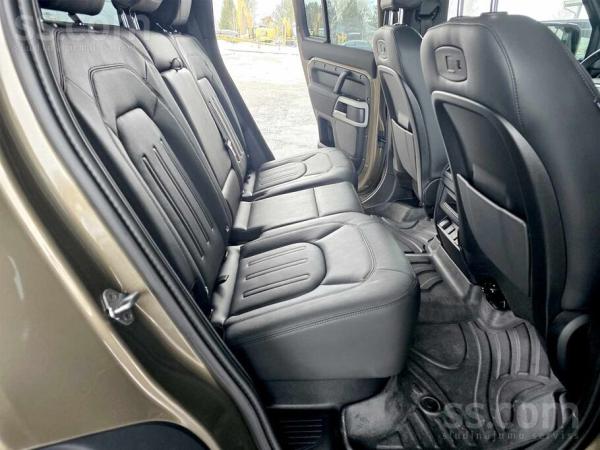 Brūns Land Rover Defender 2022 Rīga, ar dzinēja tilpumu 3.00 L un nobraukumu 135 tūkst. km par 47500 €, foto 10 vietnē AUTOMOTO.COM.LV