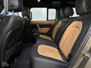 Brūns Land Rover Defender 2022 Viļņa, ar dzinēja tilpumu 3.00 L un nobraukumu 99 tūkst. km par 58000 €, foto 11 vietnē AUTOMOTO.COM.LV