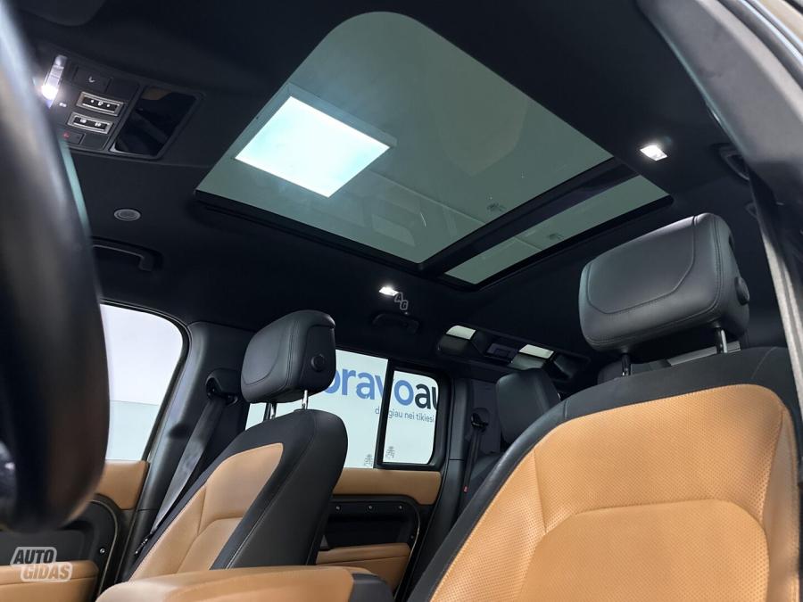 Brūns Land Rover Defender 2022 Viļņa, ar dzinēja tilpumu 3.00 L un nobraukumu 99 tūkst. km par 58000 €, foto 17 vietnē AUTOMOTO.COM.LV