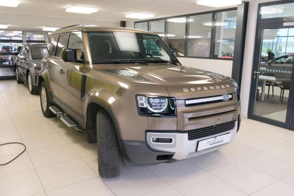 Brown Land Rover Defender 2022 in Vilnius, with an engine capacity of 3.00 L and mileage of 137 thousand km for 46950 €, photo 3 on AUTOMOTO.COM.LV