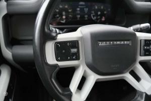 Brūns Land Rover Defender 2022 Viļņa, ar dzinēja tilpumu 3.00 L un nobraukumu 137 tūkst. km par 46950 €, foto 23 vietnē AUTOMOTO.COM.LV