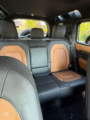 Brown Land Rover Defender 2024 in Siauliai, with an engine capacity of 3.00 L and mileage of 125 thousand km for 68000 €, photo 10 on AUTOMOTO.COM.LV