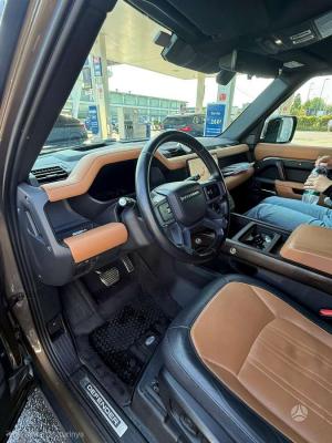 Brown Land Rover Defender 2024 in Siauliai, with an engine capacity of 3.00 L and mileage of 125 thousand km for 68000 €, photo 11 on AUTOMOTO.COM.LV