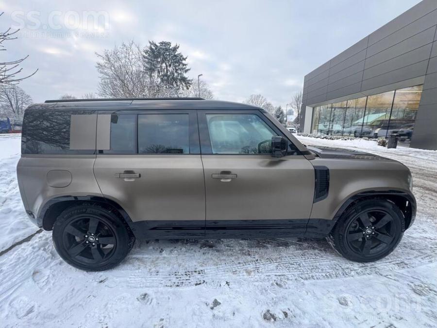 Brown Land Rover Defender 2025 in Riga, with an engine capacity of 3.00 L and mileage of 26 thousand km for 79500 €, photo 2 on AUTOMOTO.COM.LV