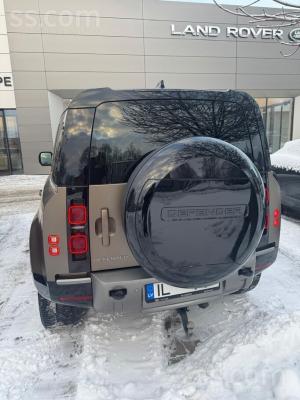 Brown Land Rover Defender 2025 in Riga, with an engine capacity of 3.00 L and mileage of 26 thousand km for 79500 €, photo 8 on AUTOMOTO.COM.LV