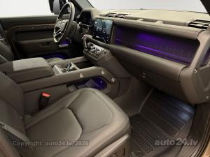 Brūns Land Rover Defender 2025 Tallina, ar dzinēja tilpumu 3.00 L un nobraukumu 19 tūkst. km par 71900 €, foto 10 vietnē AUTOMOTO.COM.LV