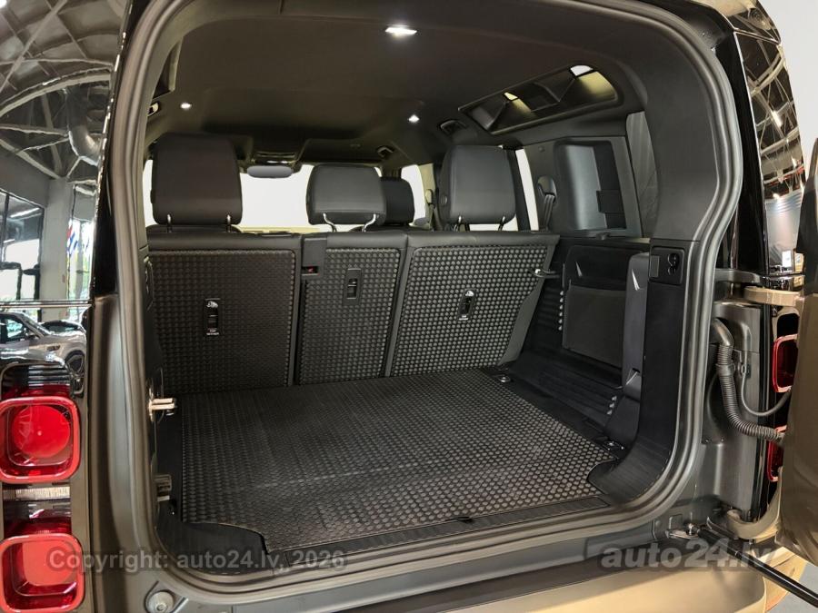 Brown Land Rover Defender 2025 in Tallinn, with an engine capacity of 3.00 L and mileage of 19 thousand km for 71900 €, photo 17 on AUTOMOTO.COM.LV