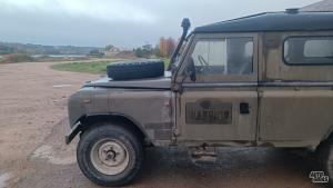 Land Rover Defender 1974 in Kaunas, with an engine capacity of 2.40 L and mileage of 90 thousand km for 4500 €, photo 1 on AUTOMOTO.COM.LV