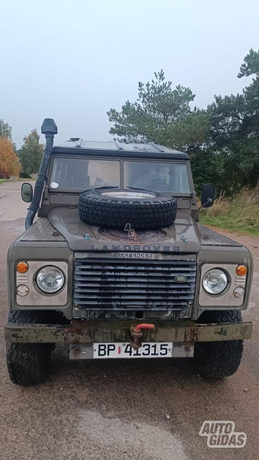 Land Rover Defender 1974 in Kaunas, with an engine capacity of 2.40 L and mileage of 90 thousand km for 4500 €, photo 3 on AUTOMOTO.COM.LV
