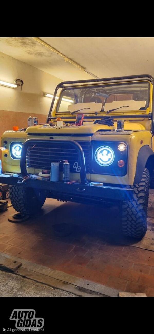Land Rover Defender 1994 Šauļi, ar dzinēja tilpumu 4.00 L un nobraukumu 123 tūkst. km par 8000 €, foto 8 vietnē AUTOMOTO.COM.LV