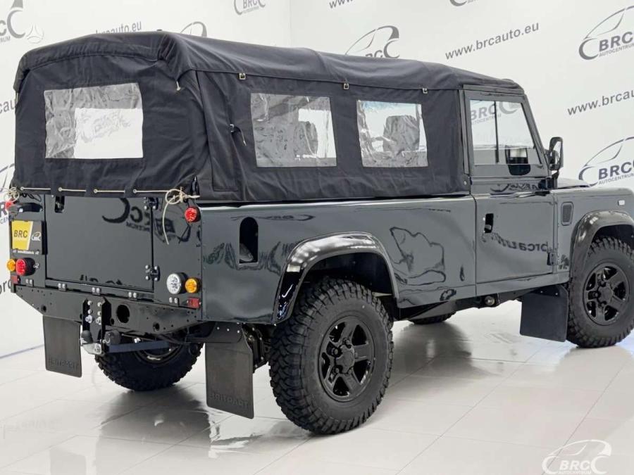 Land Rover Defender 1996 Viļņa, ar dzinēja tilpumu 0.00 L un nobraukumu 0 tūkst. km par 39900 €, foto 4 vietnē AUTOMOTO.COM.LV