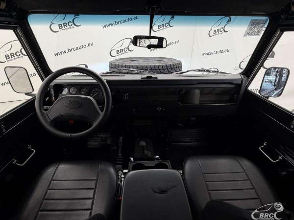 Land Rover Defender 1996 in Vilnius, with an engine capacity of 0.00 L and mileage of 0 thousand km for 39900 €, photo 4 on AUTOMOTO.COM.LV