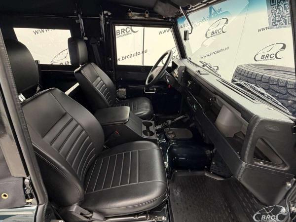 Land Rover Defender 1996 in Vilnius, with an engine capacity of 0.00 L and mileage of 0 thousand km for 39900 €, photo 6 on AUTOMOTO.COM.LV