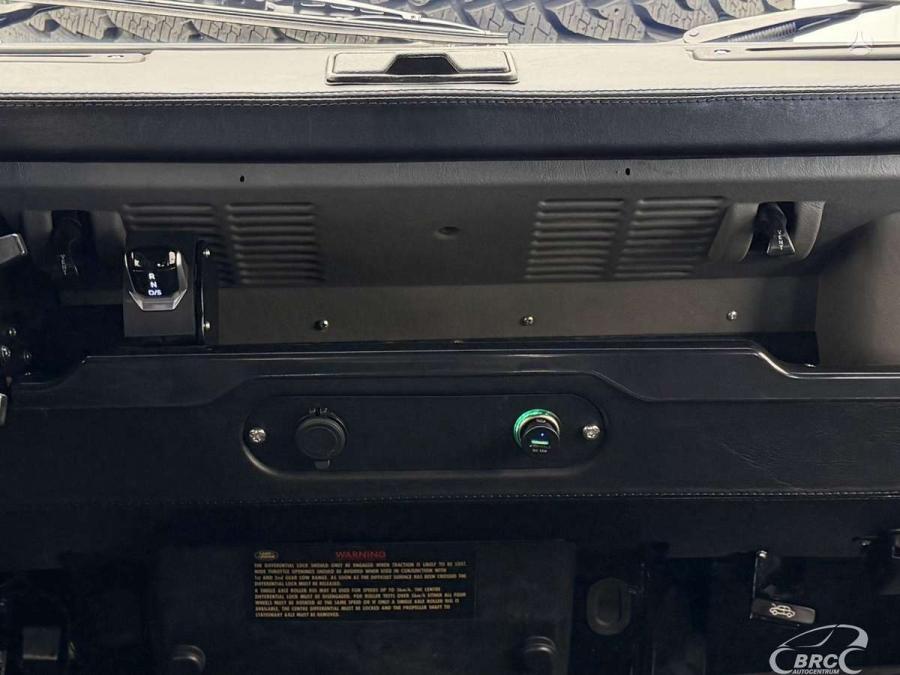 Land Rover Defender 1996 Viļņa, ar dzinēja tilpumu 0.00 L un nobraukumu 0 tūkst. km par 39900 €, foto 14 vietnē AUTOMOTO.COM.LV