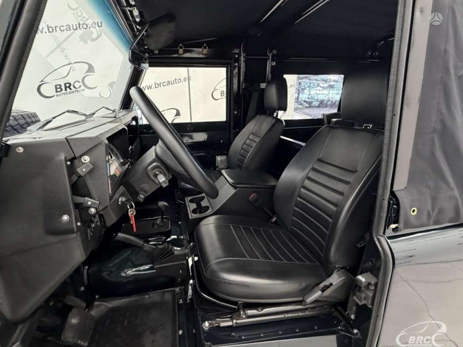 Land Rover Defender 1996 Viļņa, ar dzinēja tilpumu 0.00 L un nobraukumu 0 tūkst. km par 39900 €, foto 21 vietnē AUTOMOTO.COM.LV