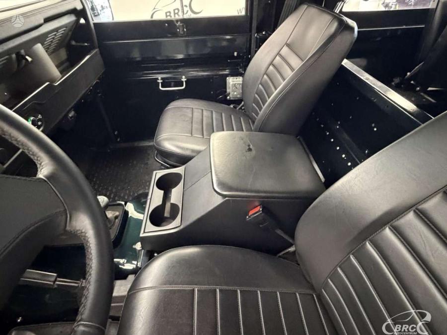Land Rover Defender 1996 Viļņa, ar dzinēja tilpumu 0.00 L un nobraukumu 0 tūkst. km par 39900 €, foto 22 vietnē AUTOMOTO.COM.LV
