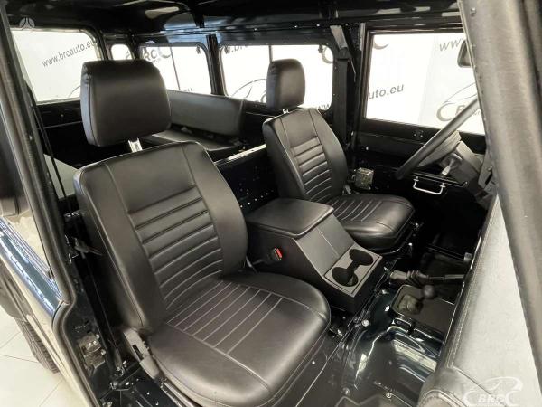 Land Rover Defender 1997 Viļņa, ar dzinēja tilpumu 0.00 L un nobraukumu 70 tūkst. km par 49900 €, foto 8 vietnē AUTOMOTO.COM.LV