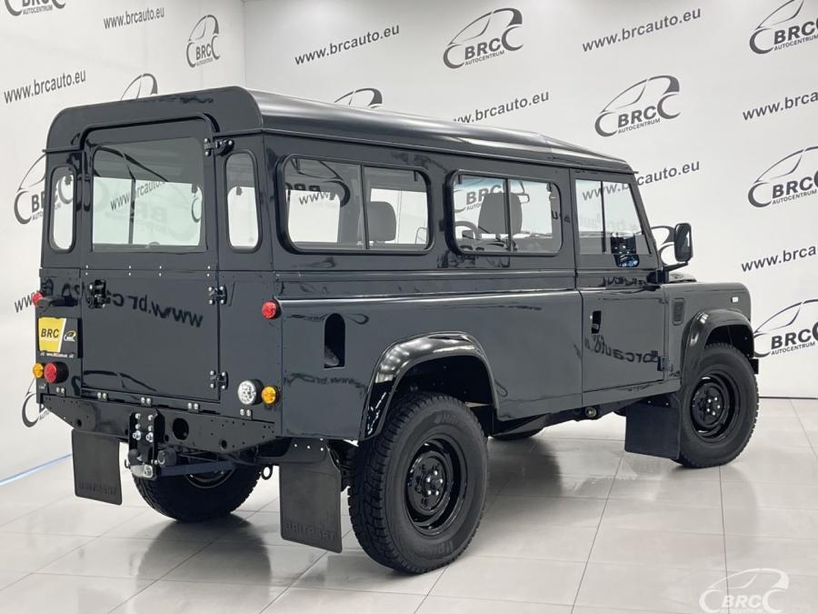 Land Rover Defender 1997 in Vilnius, with an engine capacity of 0.00 L and mileage of 70 thousand km for 49900 €, photo 2 on AUTOMOTO.COM.LV