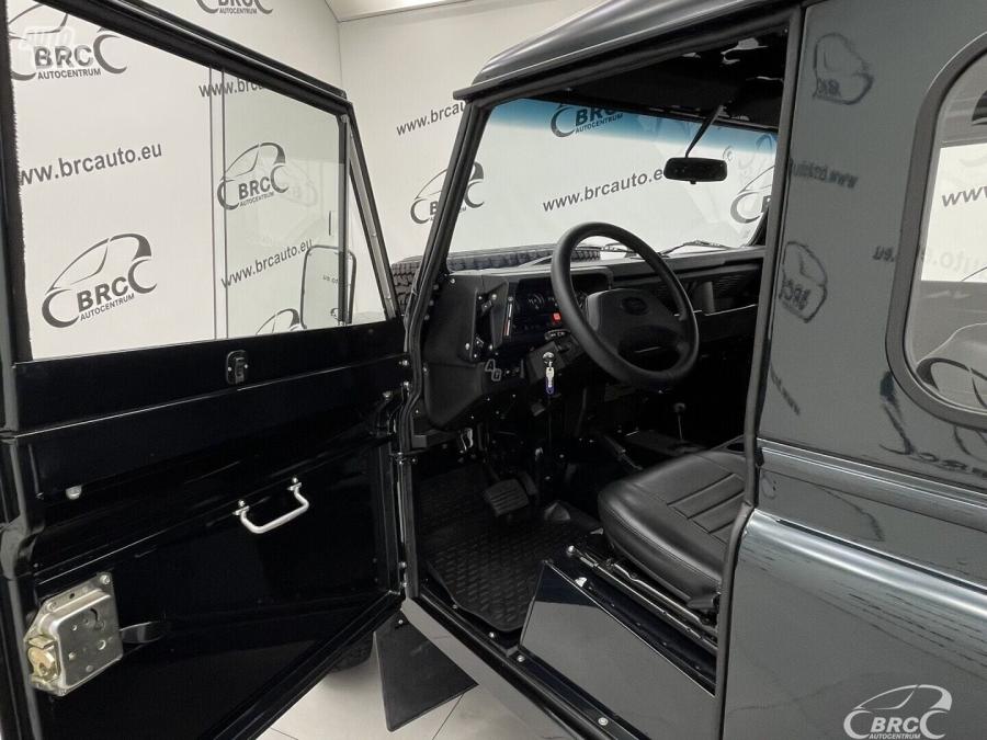 Land Rover Defender 1997 Avižieniai, ar dzinēja tilpumu 0.00 L un nobraukumu 70 tūkst. km par 49900 €, foto 23 vietnē AUTOMOTO.COM.LV