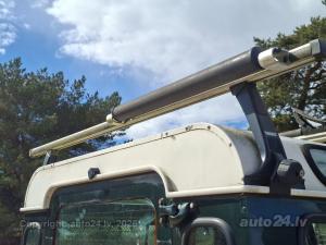Land Rover Defender 1997 Tallina, ar dzinēja tilpumu 2.50 L un nobraukumu 240 tūkst. km par 15000 €, foto 9 vietnē AUTOMOTO.COM.LV