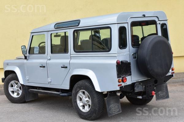 Land Rover Defender 2006 Talsi, ar dzinēja tilpumu 2.50 L un nobraukumu 89 tūkst. km par 26500 €, foto 2 vietnē AUTOMOTO.COM.LV