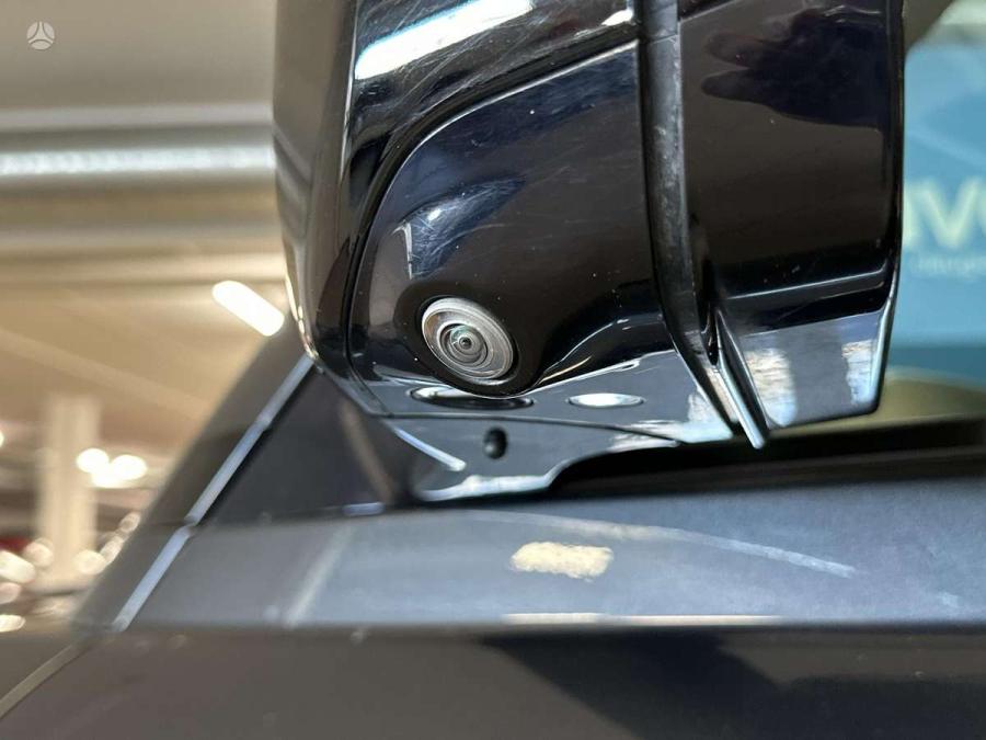 Land Rover Defender 2021 in Vilnius, with an engine capacity of 3.00 L and mileage of 167 thousand km for 40000 €, photo 12 on AUTOMOTO.COM.LV