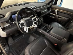 Land Rover Defender 2022 Viļņa, ar dzinēja tilpumu 3.00 L un nobraukumu 103 tūkst. km par 57000 €, foto 9 vietnē AUTOMOTO.COM.LV