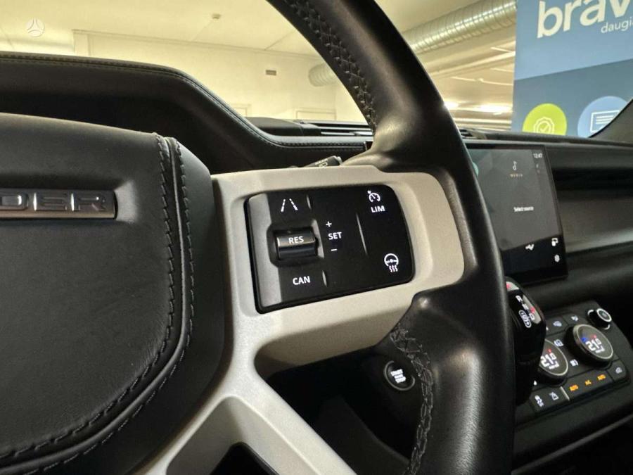 Land Rover Defender 2022 Viļņa, ar dzinēja tilpumu 3.00 L un nobraukumu 103 tūkst. km par 57000 €, foto 18 vietnē AUTOMOTO.COM.LV