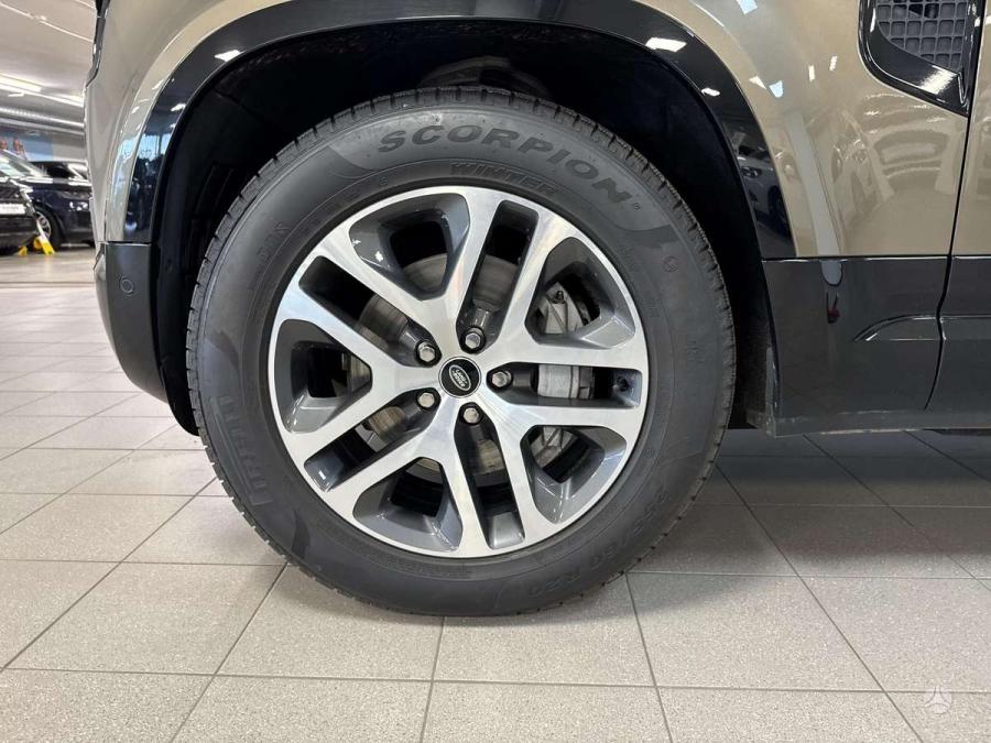 Land Rover Defender 2022 Viļņa, ar dzinēja tilpumu 3.00 L un nobraukumu 103 tūkst. km par 57000 €, foto 26 vietnē AUTOMOTO.COM.LV