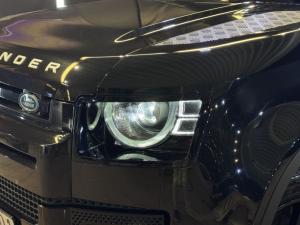 Land Rover Defender 2023 in Vilnius, with an engine capacity of 3.00 L and mileage of 100 thousand km for 55000 €, photo 4 on AUTOMOTO.COM.LV