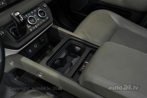 Land Rover Defender 2024 in Riga, with an engine capacity of 3.00 L and mileage of 42 thousand km for 65000 €, photo 29 on AUTOMOTO.COM.LV
