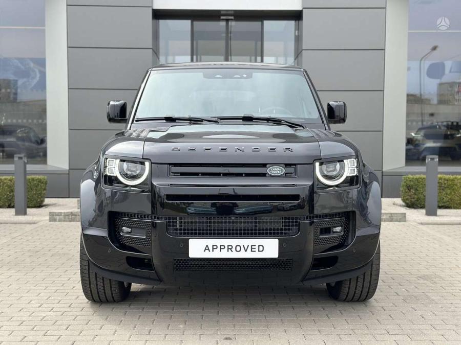 Land Rover Defender 2025 Viļņa, ar dzinēja tilpumu 3.00 L un nobraukumu 20 tūkst. km par 90500 €, foto 3 vietnē AUTOMOTO.COM.LV