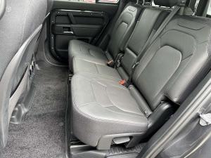 Land Rover Defender 2025 Viļņa, ar dzinēja tilpumu 3.00 L un nobraukumu 20 tūkst. km par 90500 €, foto 13 vietnē AUTOMOTO.COM.LV