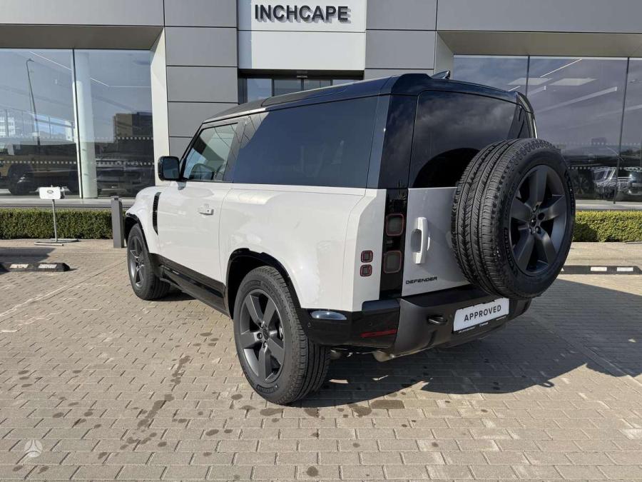 Land Rover Defender 2026 in Vilnius, with an engine capacity of 3.00 L and mileage of 14 thousand km for 81600 €, photo 7 on AUTOMOTO.COM.LV