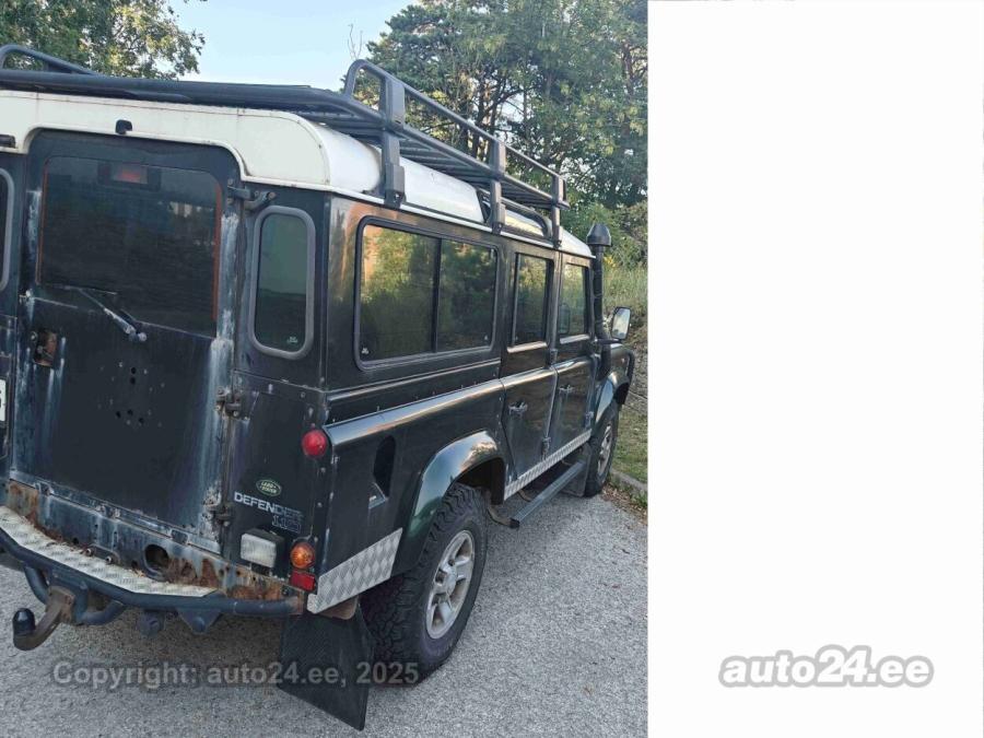 Zaļš Land Rover Defender 2002 Tallina, ar dzinēja tilpumu 2.50 L un nobraukumu 142 tūkst. km par 14999 €, foto 2 vietnē AUTOMOTO.COM.LV