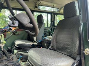 Zaļš Land Rover Defender 2002 Viļņa, ar dzinēja tilpumu 2.50 L un nobraukumu 390 tūkst. km par 10100 €, foto 17 vietnē AUTOMOTO.COM.LV