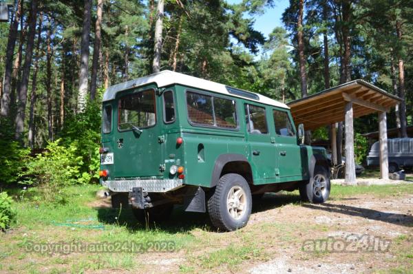 Zaļš Land Rover Defender 2003 Kuresāre, ar dzinēja tilpumu 2.50 L un nobraukumu 256 tūkst. km par 9000 €, foto 3 vietnē AUTOMOTO.COM.LV