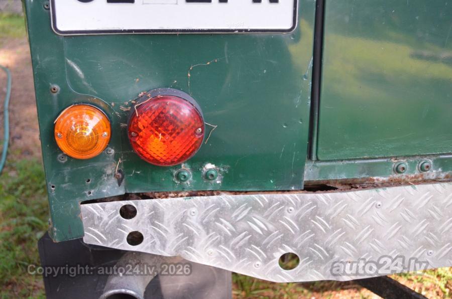 Zaļš Land Rover Defender 2003 Kuresāre, ar dzinēja tilpumu 2.50 L un nobraukumu 256 tūkst. km par 9000 €, foto 9 vietnē AUTOMOTO.COM.LV