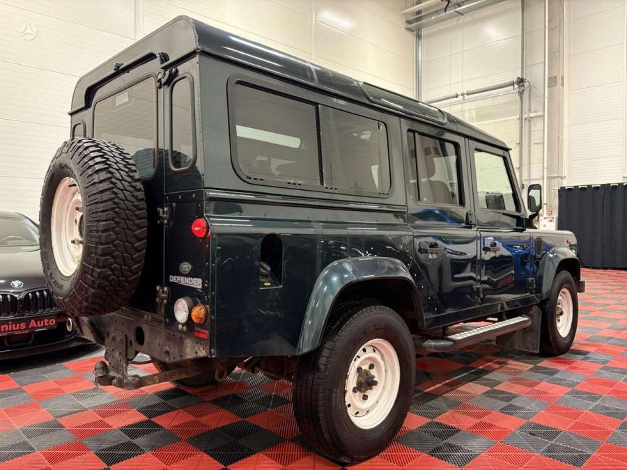 Zaļš Land Rover Defender 2013 Viļņa, ar dzinēja tilpumu 2.20 L un nobraukumu 148 tūkst. km par 37499 €, foto 5 vietnē AUTOMOTO.COM.LV