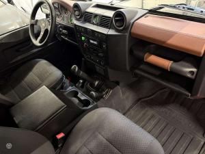 Zaļš Land Rover Defender 2013 Viļņa, ar dzinēja tilpumu 2.20 L un nobraukumu 148 tūkst. km par 37499 €, foto 15 vietnē AUTOMOTO.COM.LV