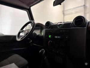 Zaļš Land Rover Defender 2013 Viļņa, ar dzinēja tilpumu 2.20 L un nobraukumu 148 tūkst. km par 37499 €, foto 17 vietnē AUTOMOTO.COM.LV
