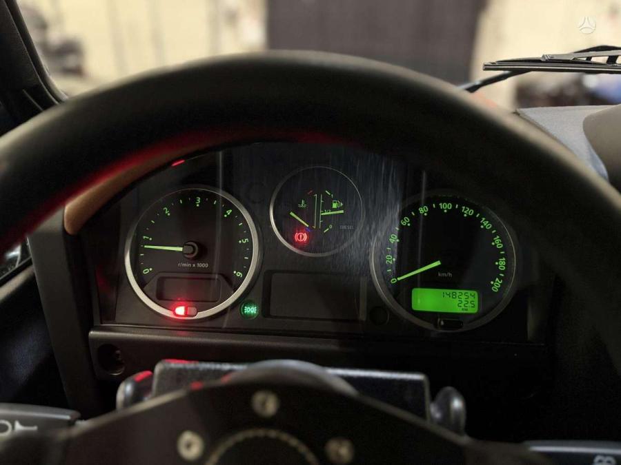 Zaļš Land Rover Defender 2013 Viļņa, ar dzinēja tilpumu 2.20 L un nobraukumu 148 tūkst. km par 37499 €, foto 20 vietnē AUTOMOTO.COM.LV