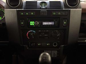 Zaļš Land Rover Defender 2013 Viļņa, ar dzinēja tilpumu 2.20 L un nobraukumu 148 tūkst. km par 37499 €, foto 22 vietnē AUTOMOTO.COM.LV