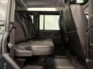 Zaļš Land Rover Defender 2013 Viļņa, ar dzinēja tilpumu 2.20 L un nobraukumu 148 tūkst. km par 37499 €, foto 25 vietnē AUTOMOTO.COM.LV
