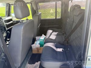 Zaļš Land Rover Defender 2013 Liepāja, ar dzinēja tilpumu 2.20 L un nobraukumu 213 tūkst. km par 31000 €, foto 9 vietnē AUTOMOTO.COM.LV
