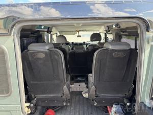 Zaļš Land Rover Defender 2013 Liepāja, ar dzinēja tilpumu 2.20 L un nobraukumu 213 tūkst. km par 31000 €, foto 10 vietnē AUTOMOTO.COM.LV