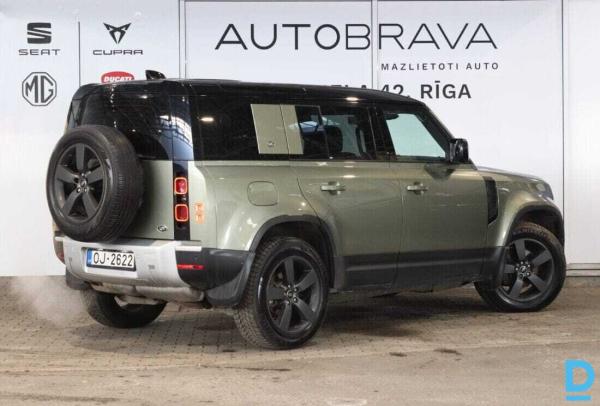 Green Land Rover Defender 2020 in Riga, with an engine capacity of 3.00 L and mileage of 192 thousand km for 39900 €, photo 2 on AUTOMOTO.COM.LV