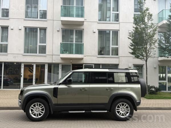 Green Land Rover Defender 2021 in Riga, with an engine capacity of 3.00 L and mileage of 118 thousand km for 44890 €, photo 5 on AUTOMOTO.COM.LV